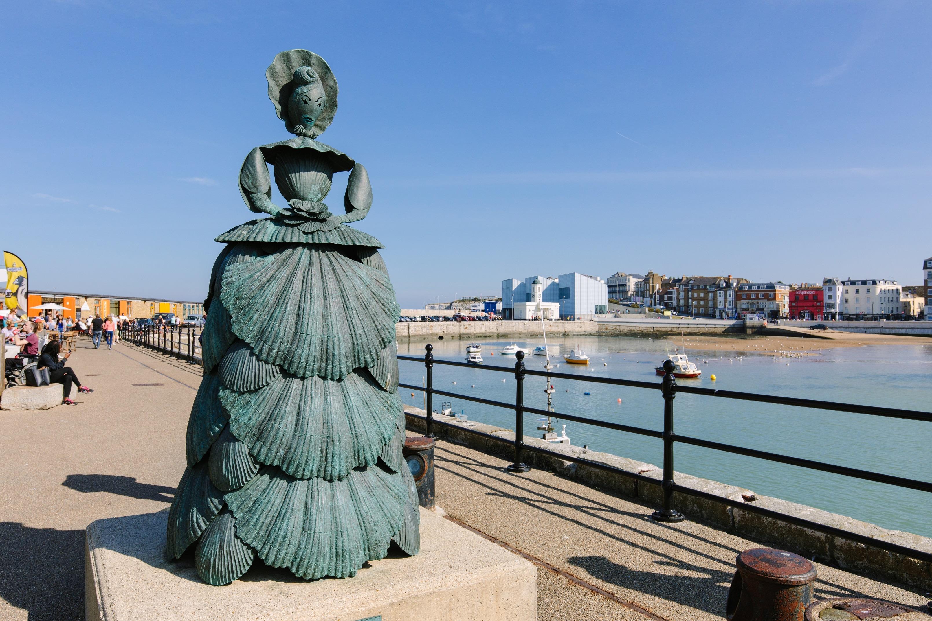 Mrs. Booth: Shell Lady, Margate Harbour Arm - Visit Thanet