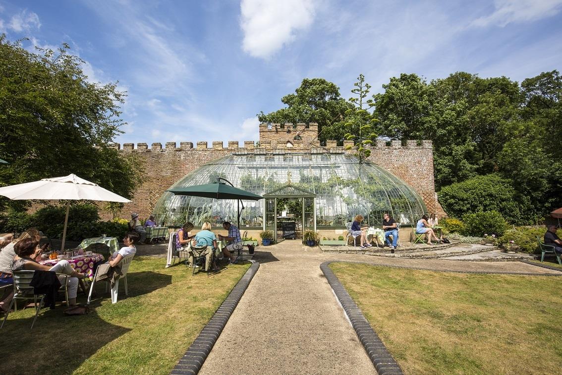 Italianate Glasshouse at King George VI Memorial Park Ramsgate - Visit ...